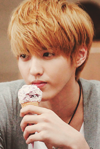 Kris' pre-debut pictures (part II) - Asianfanfics