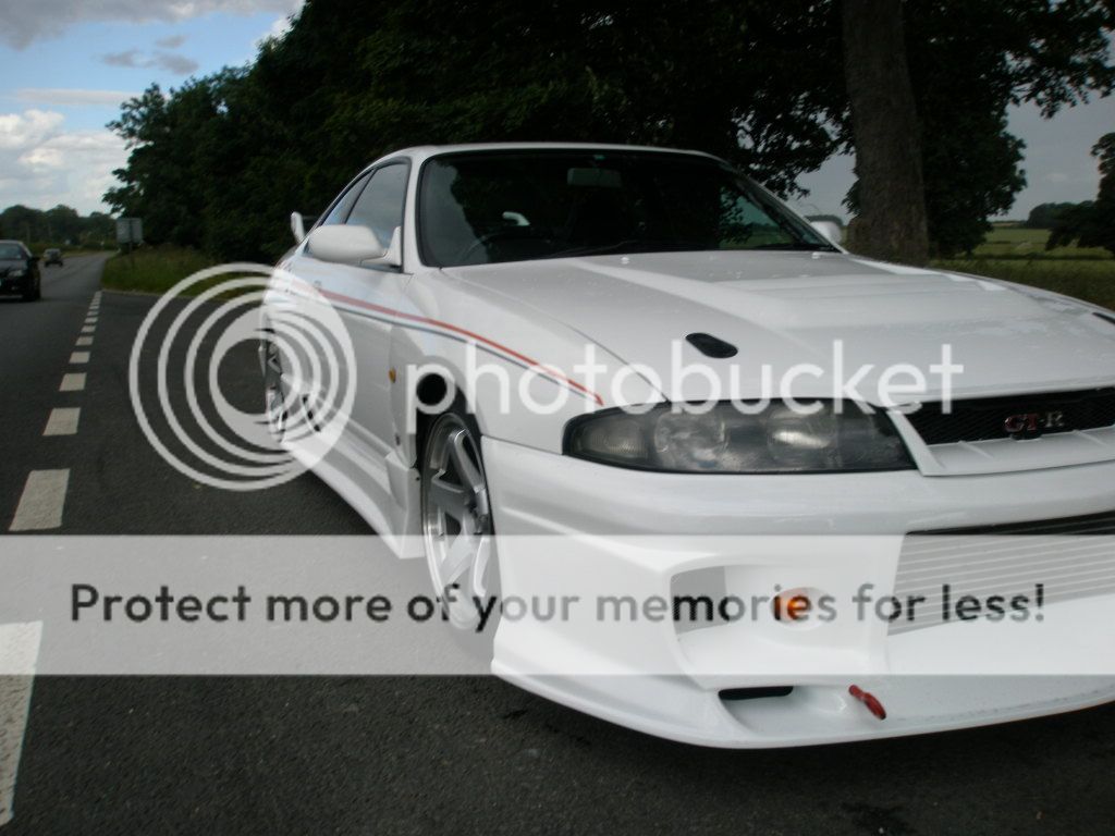 White R33 GTR Vspec 498.2 bhp at hubs | GTR Forum