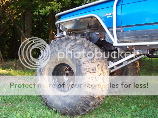 49" Iroks on 16.5x14 steel wheels rockwell pattern | Pirate 4x4