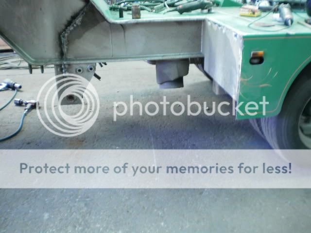 Cracked trailer chassis