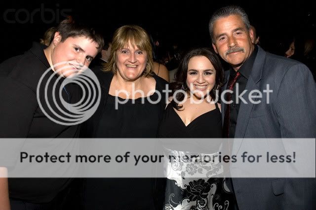 Nikki Blonsky - Blonsky Fam Appreciation#2 bc when all else fails, they ...