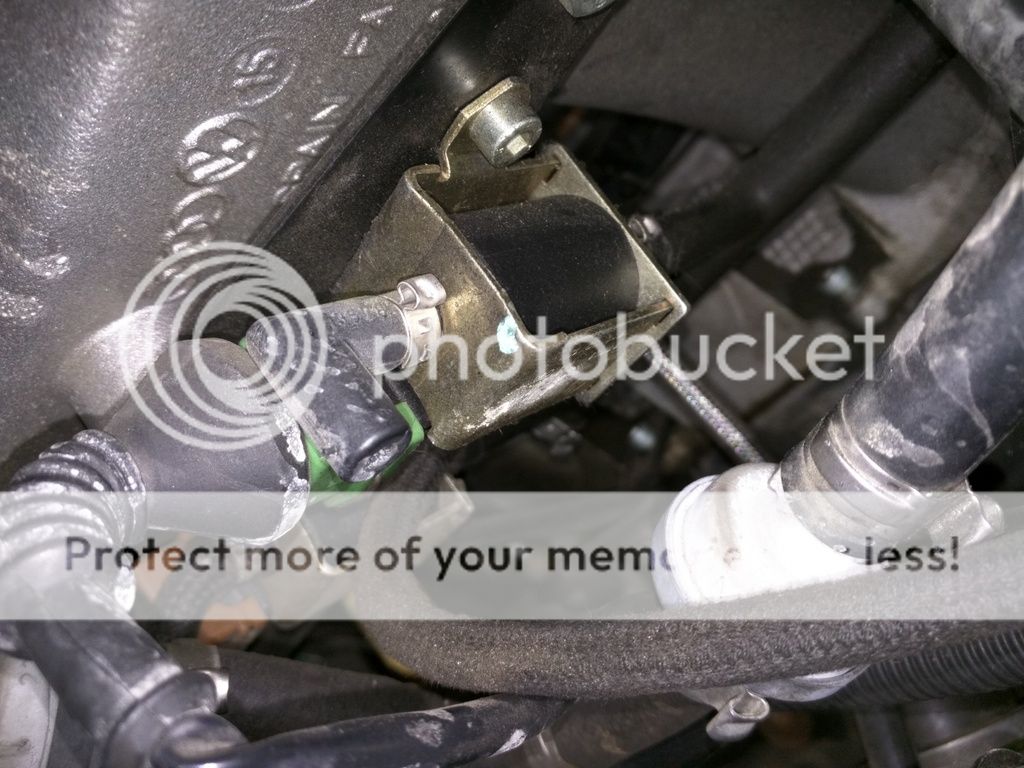 Side of N112 Valve under intake Mani open to atmosphere? | Volkswagen ...